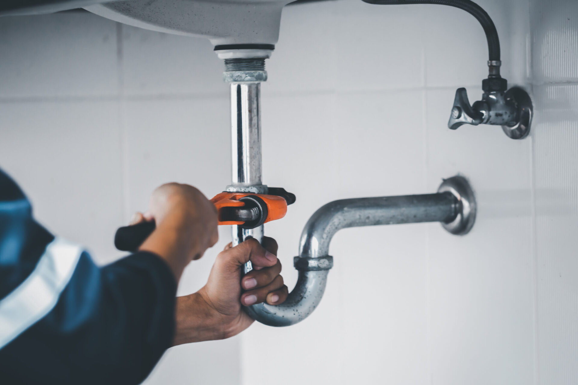 How to Prepare Your Plumbing for Summer Vacation - Public Service Plumbers